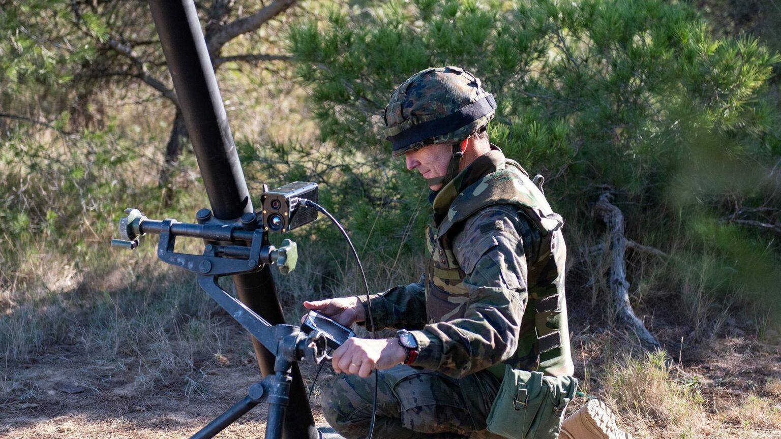 eCOMPASS: Electronic aiming for mortars | ARQUIMEA