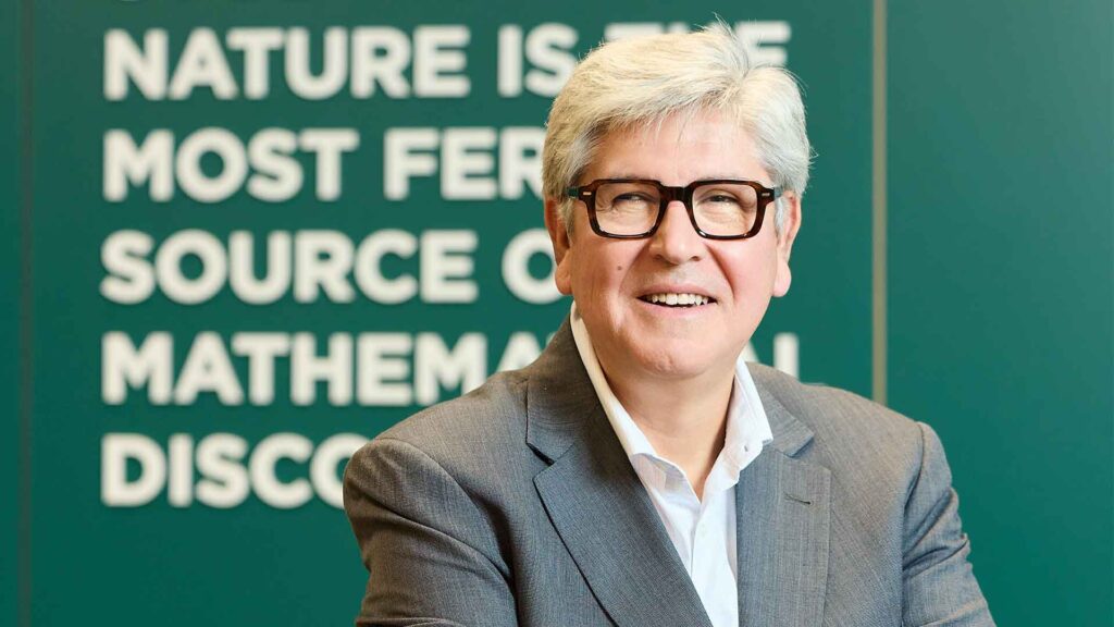 Deployable radiators for satellites | Space | ARQUIMEA